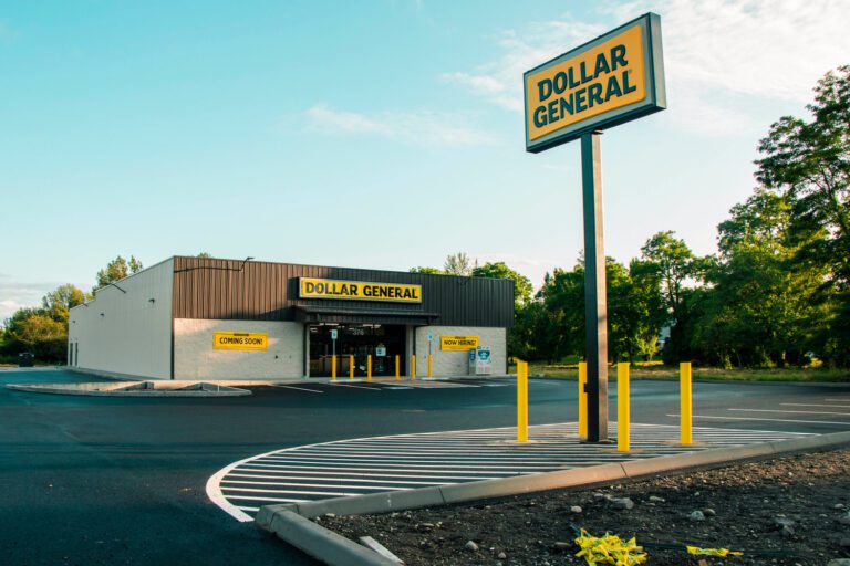Dollar General Holiday Hours 2025 | Open & Close Hours | Thanksgiving ...